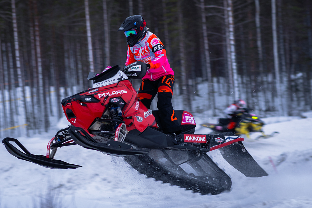 Naisena snowcross-maailmassa